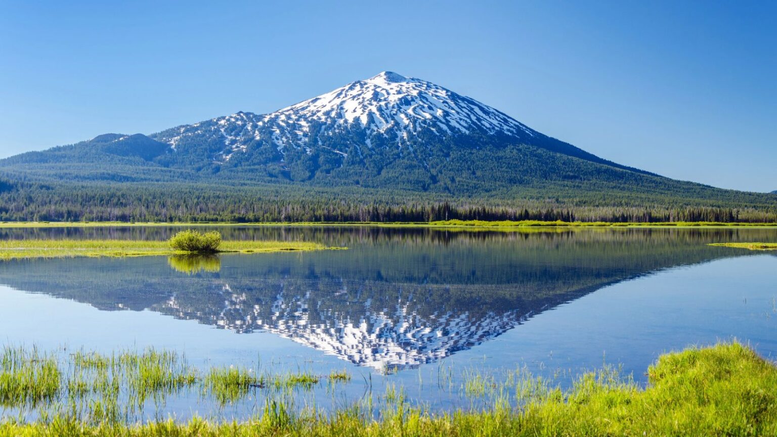 19 Stunning Mountain Towns in the U.S. That Won’t Break the Bank - The ...