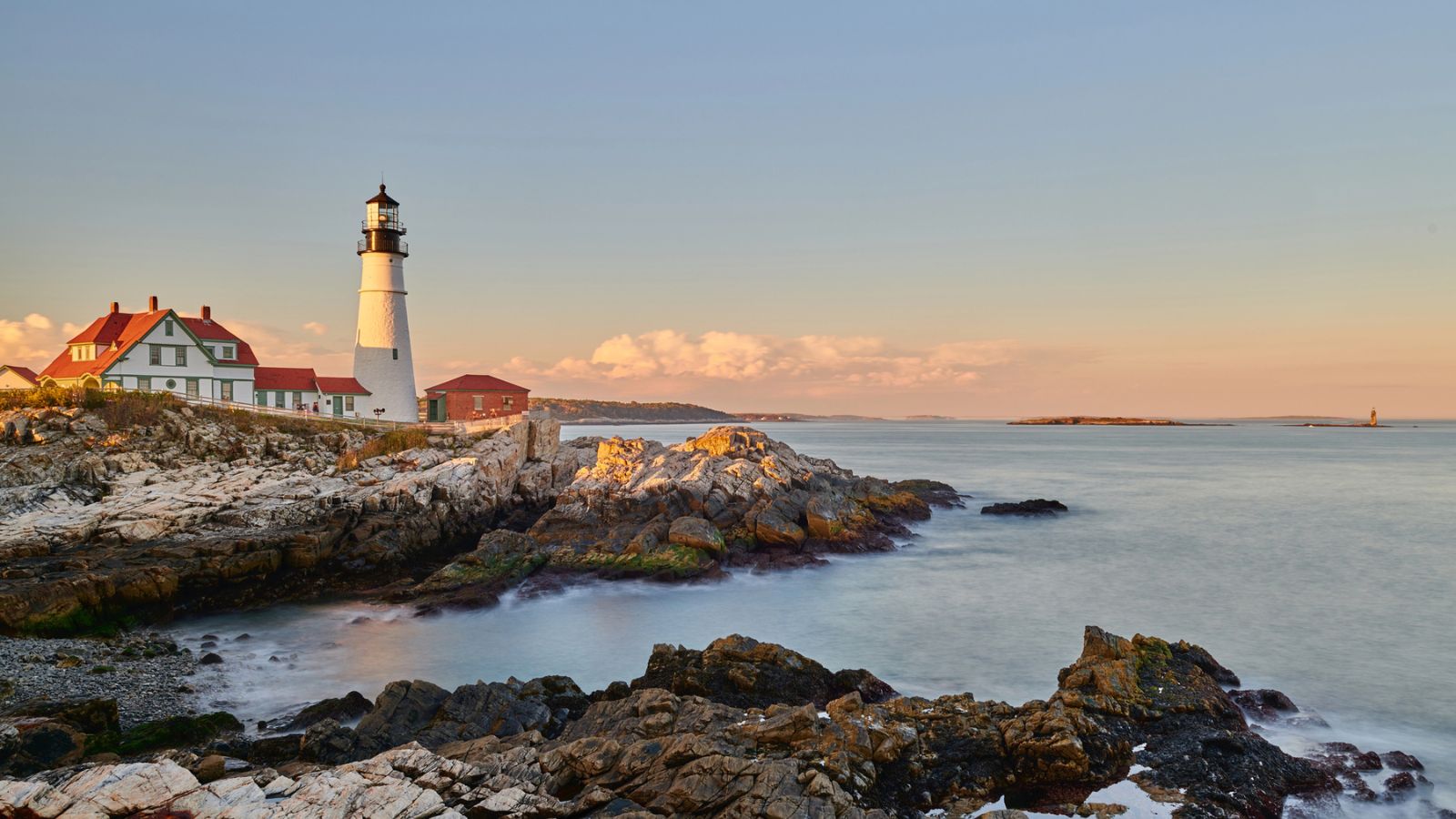 20 Unforgettable U.S. Getaways for the Solo Adventurer - The Modern Day ...