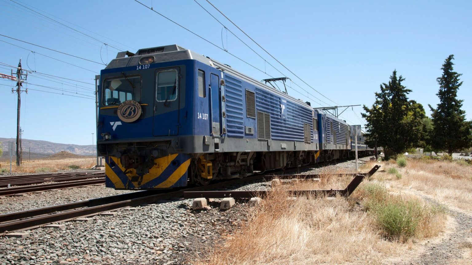 21 Breathtaking Train Journeys Across the Globe That Should Be on Your ...