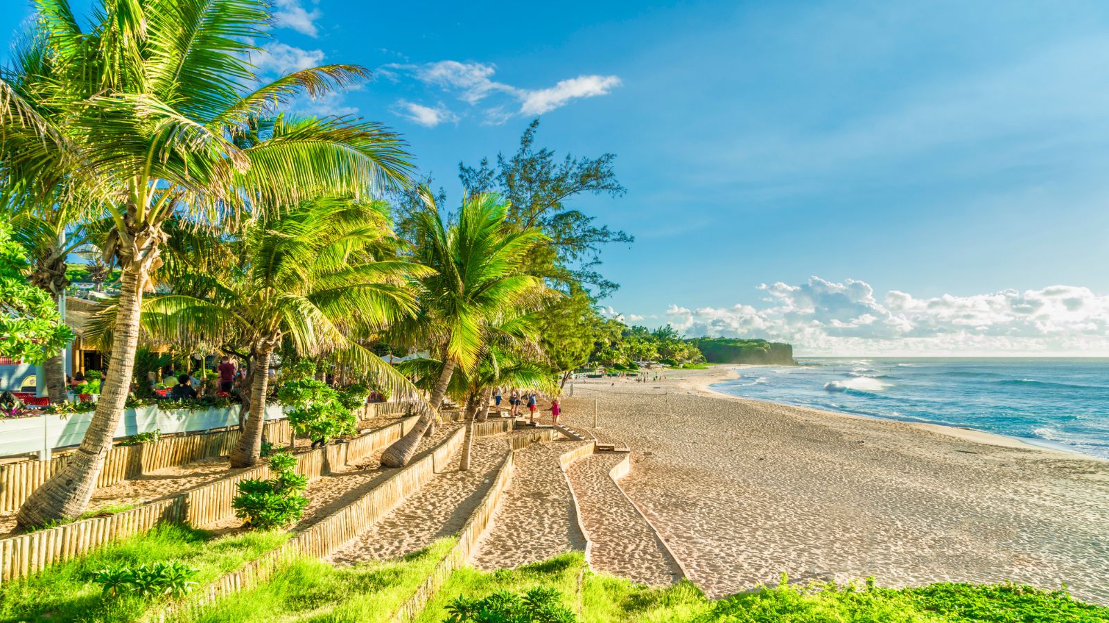 The World’s Riskiest Beaches: 16 Spots Known for Their Hidden Dangers ...