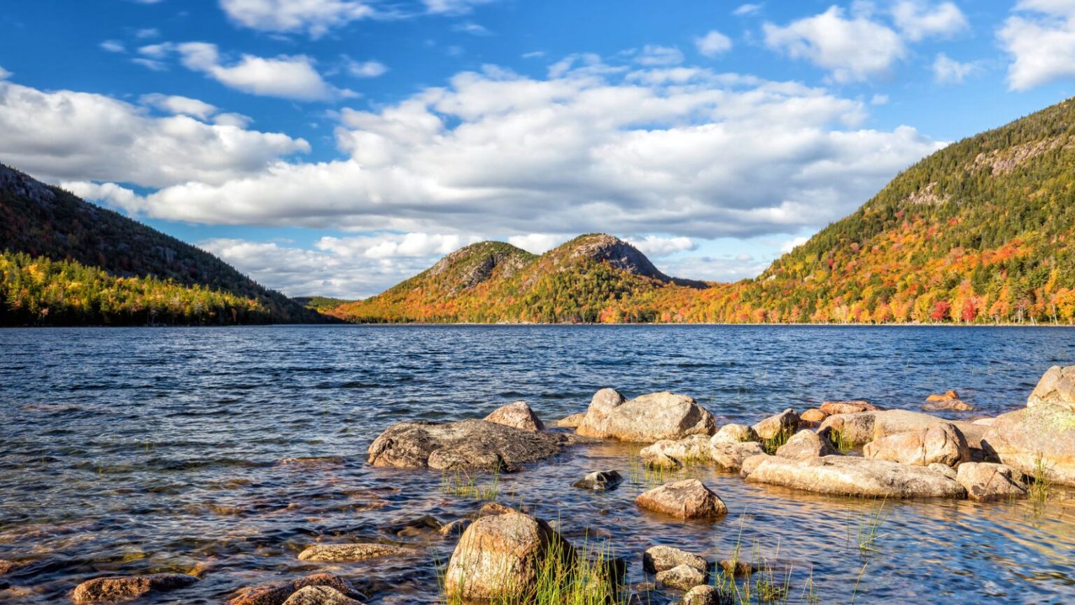 Trek Through Nature's Wonders at 17 Top U.S. Hiking Destinations - The ...