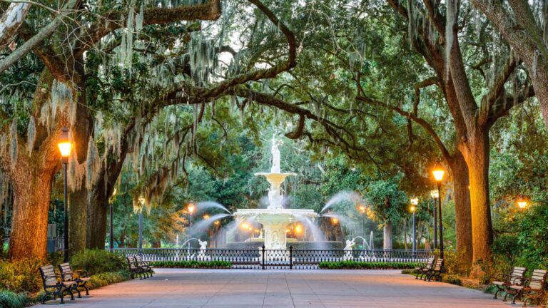 16 U.S. Riverfront Cities You’ll Fall in Love with at First Sight - The ...
