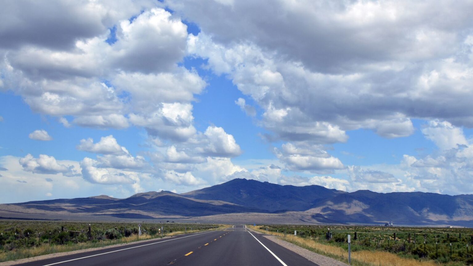 Discover Hidden Gems Along These Picturesque American Thoroughfares ...