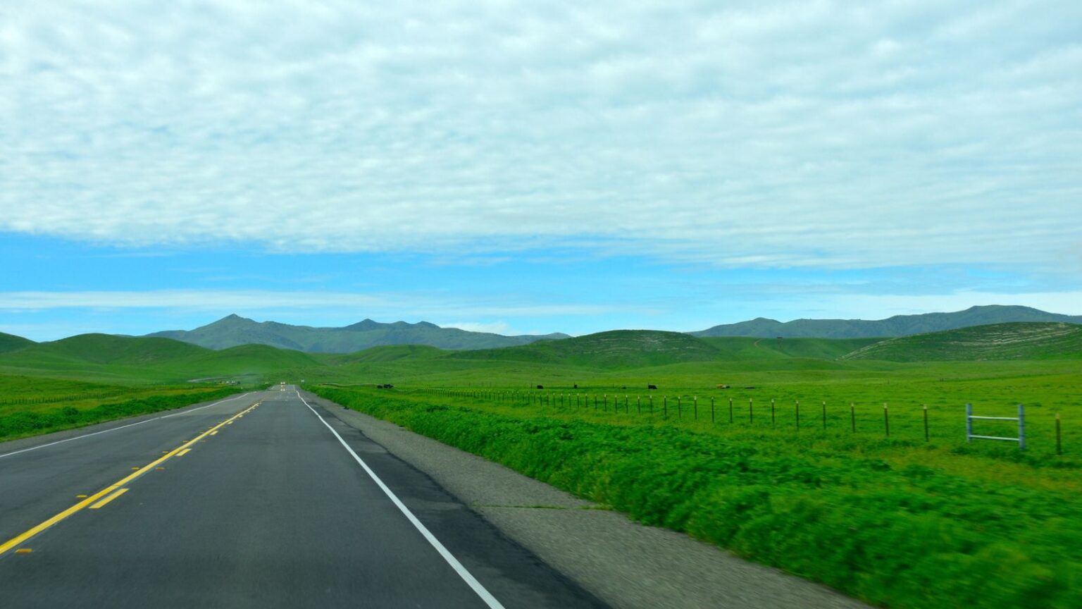 Discover Hidden Gems Along These Picturesque American Thoroughfares ...