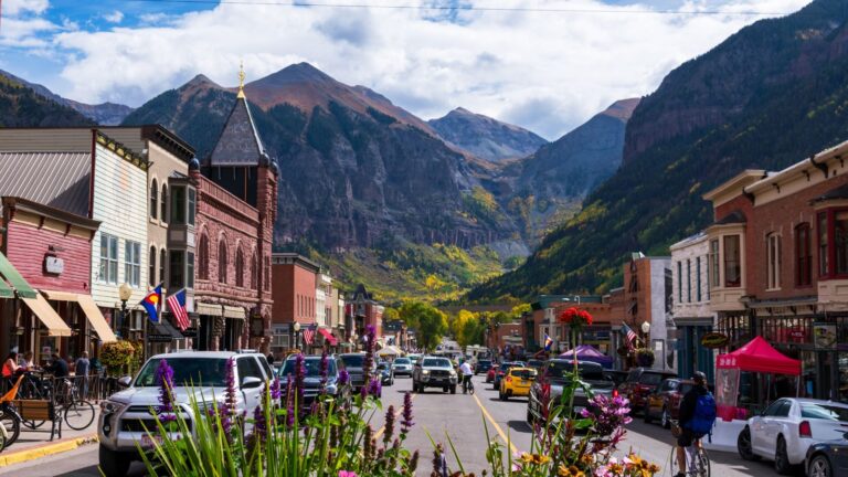 Discover Hidden Gems Along These Picturesque American Thoroughfares ...