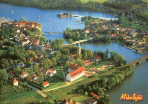 16 Enchanted Lakeside Villages in Poland for an Old-World Feel - The ...