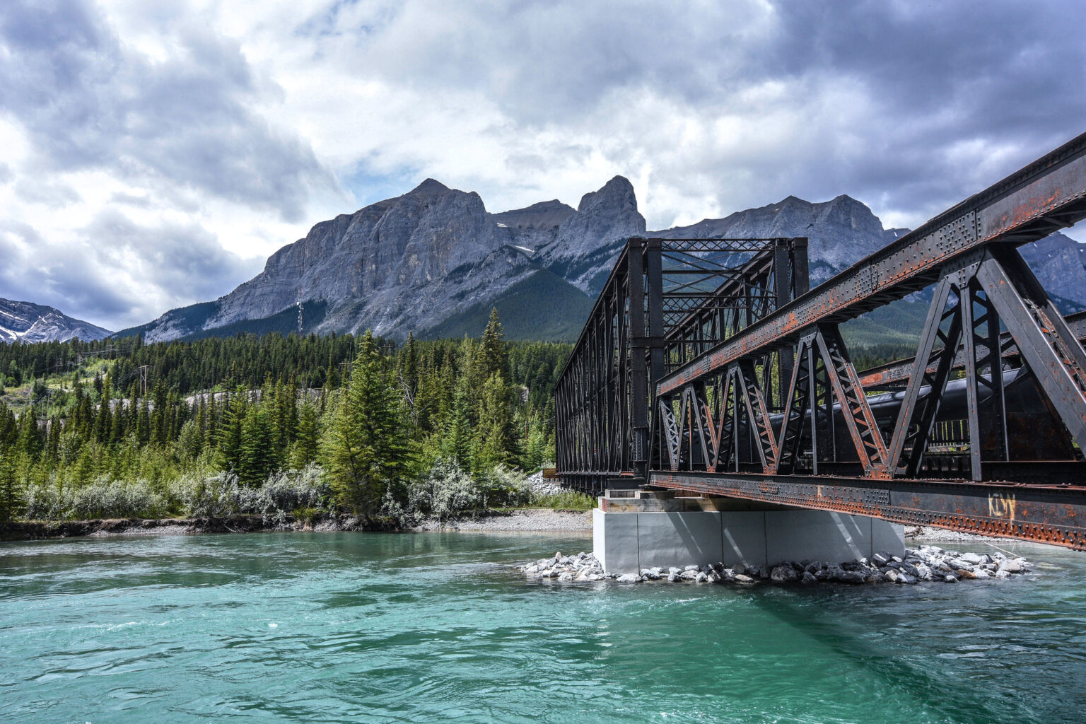 18 Canadian Mountain Towns That Will Inspire Your Wildest Outdoor ...