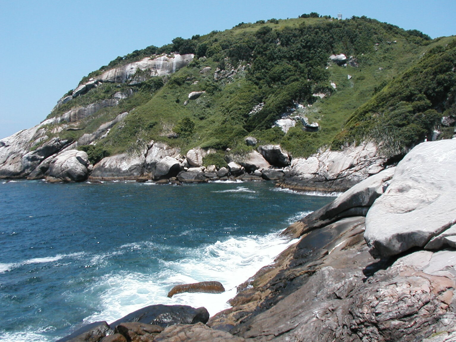 16 Islands So Terrifying, They’re Practically Off-Limits - The Modern ...