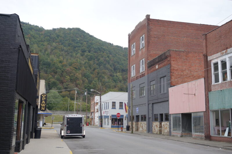 18 Small Towns in Kentucky That Will Make You Fall in Love - The Modern ...