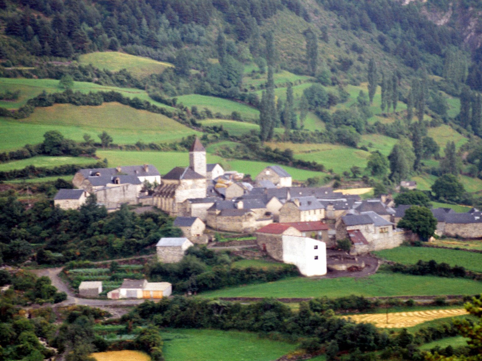 Explore the Pyrenees: 18 Mountain Towns Perfect for a Warm, Rustic ...