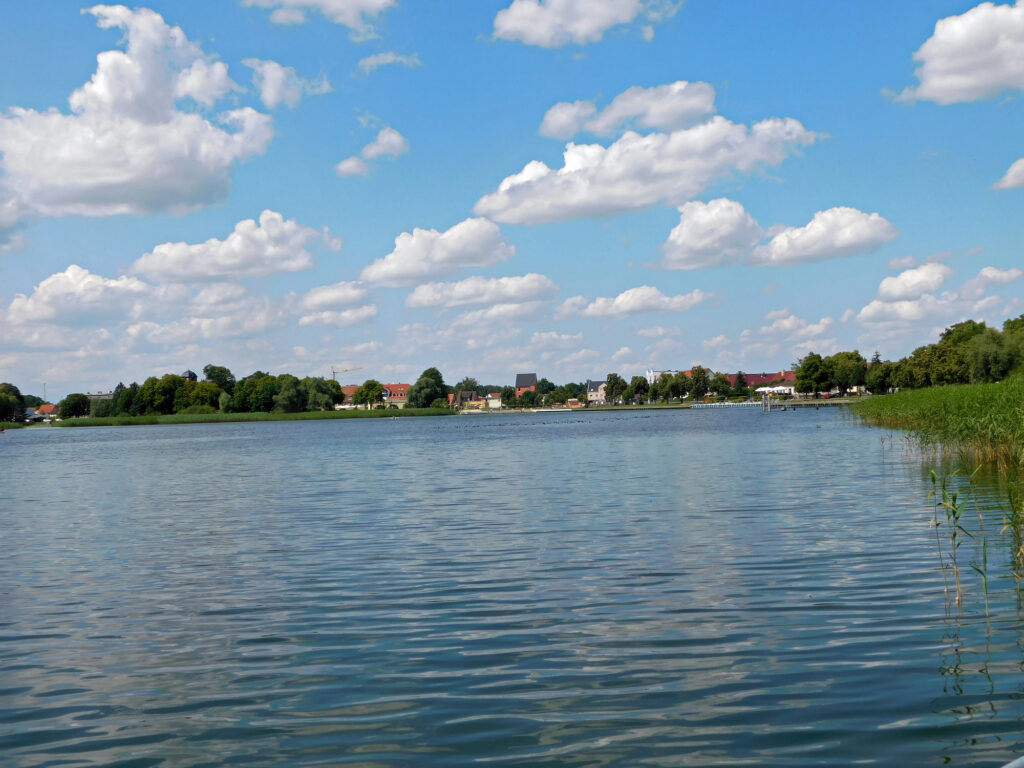Discover 16 Stunning Lakes in the American Midwest That Will Leave You ...