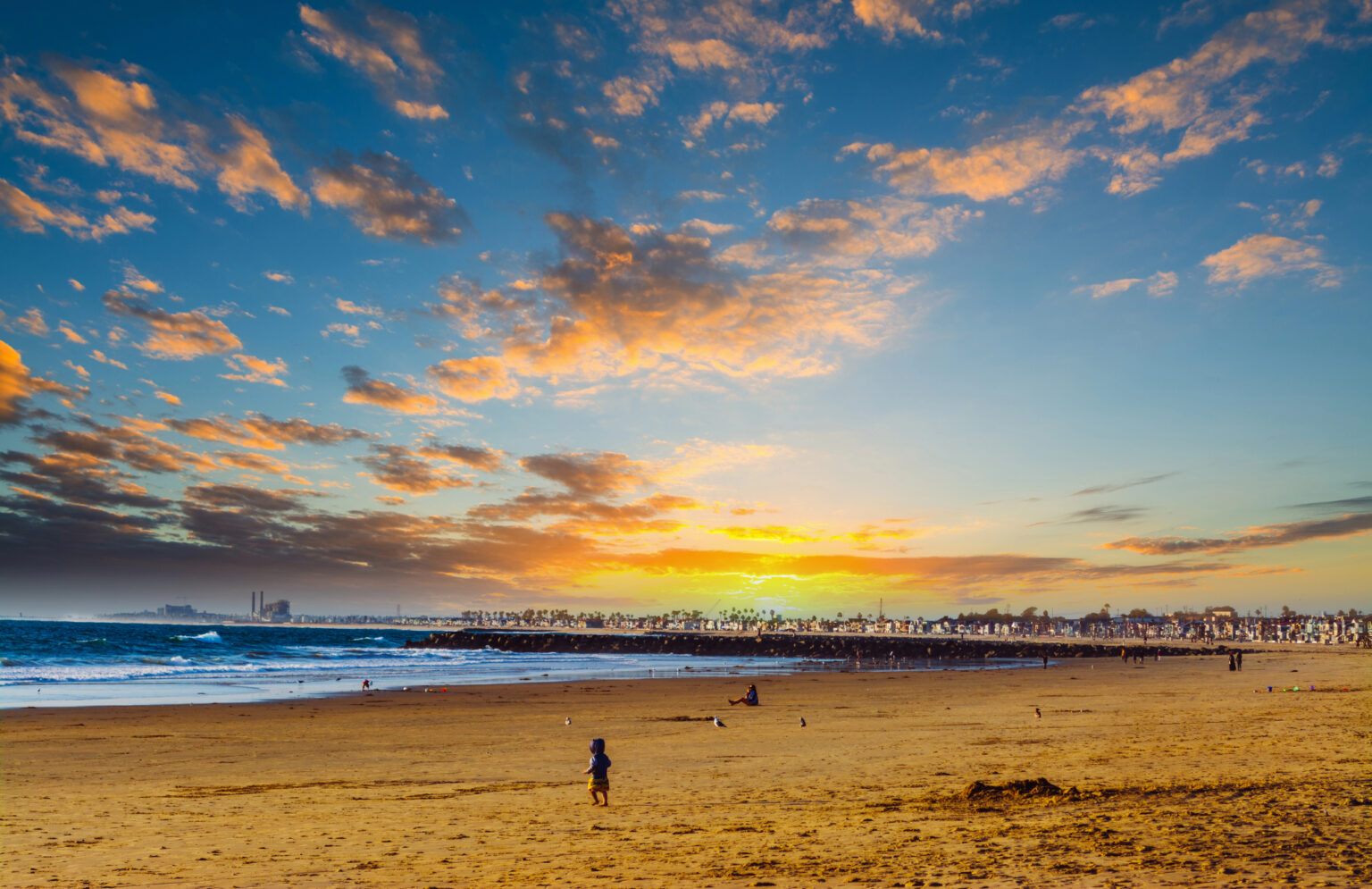 Coastal Living at Its Best: 20 Beach Towns You’ll Want to Move To - The ...