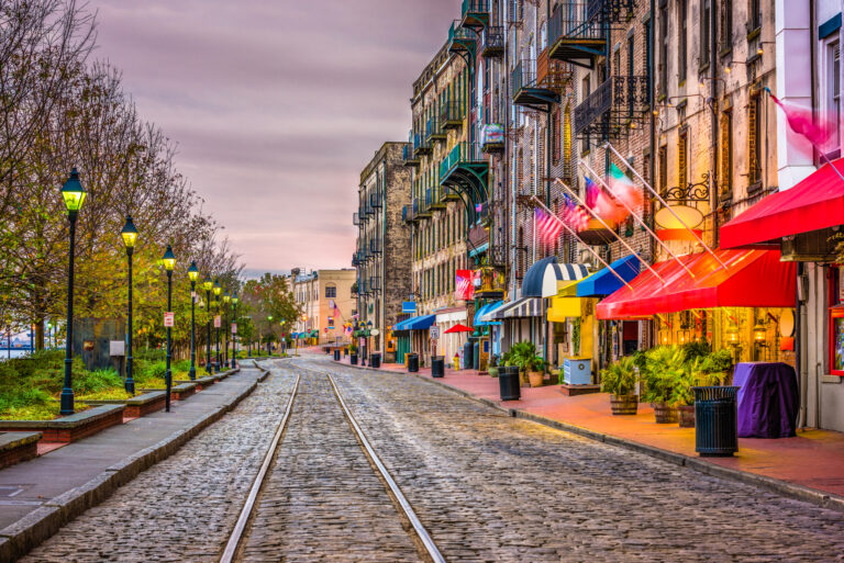 20 Tourist Traps That Aren’t Worth the Hype and Where to Go Instead ...