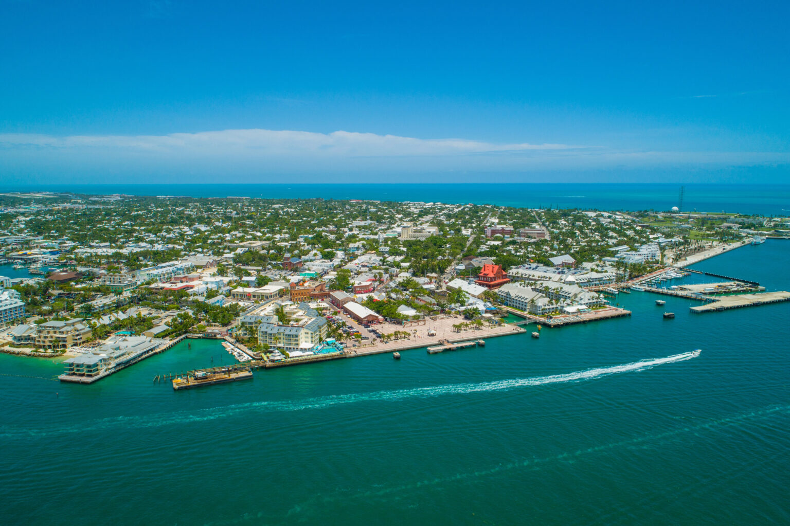 Coastal Living at Its Best: 20 Beach Towns You’ll Want to Move To - The ...