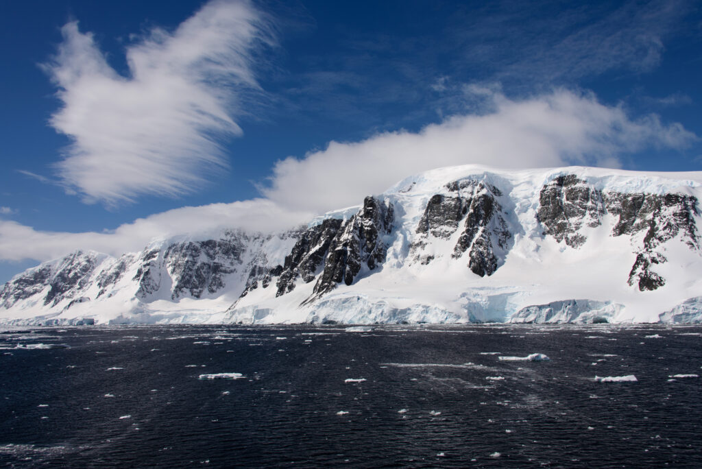 16 Islands So Terrifying, They’re Practically Off-Limits - The Modern ...