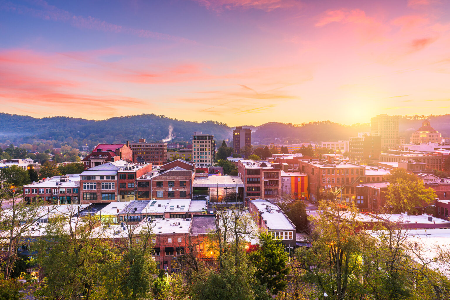 14 Southern Towns with Culture as Vibrant as Their History - The Modern ...