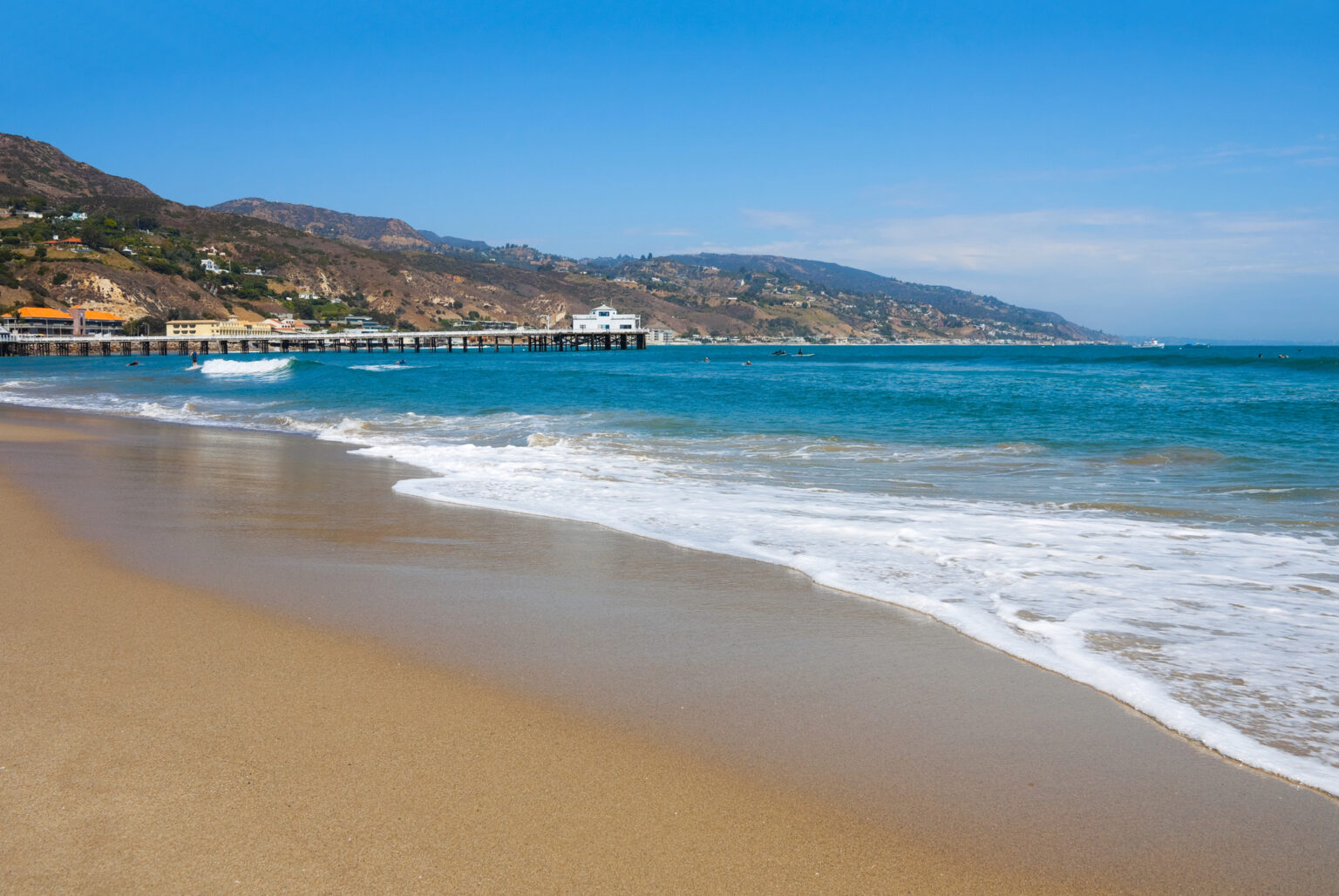 Coastal Living at Its Best: 20 Beach Towns You’ll Want to Move To - The ...