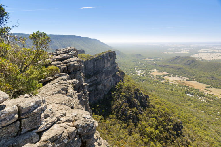17 Picturesque Australian Small Towns That Will Steal Your Heart - The ...