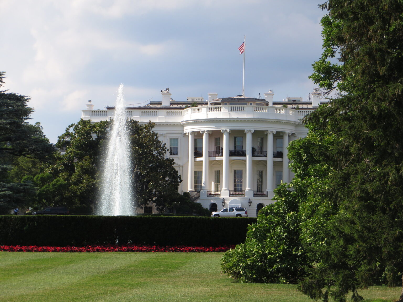 20 Iconic American Homes Filled With History and Charm - The Modern Day ...
