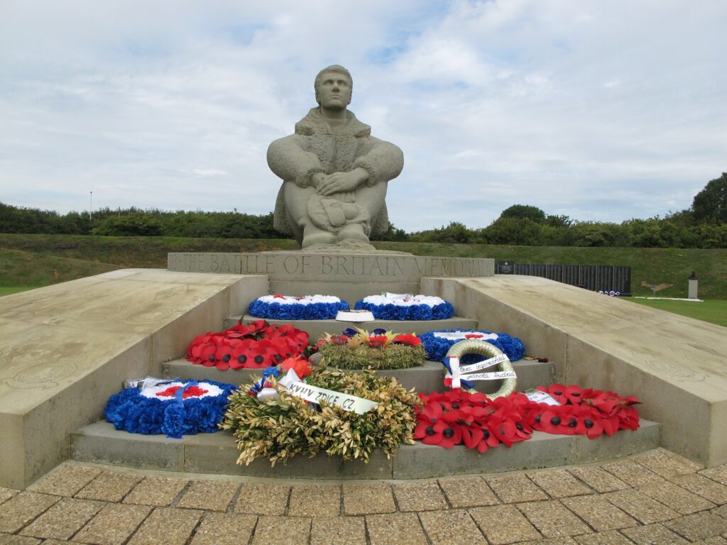 20 World War II Monuments Around the World You Should Visit - The ...