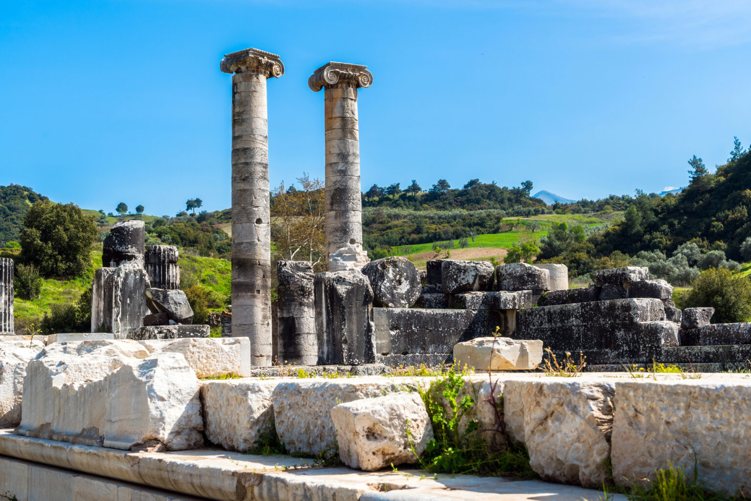 20 Ancient Ruins in the Mediterranean That Shaped History - The Modern ...