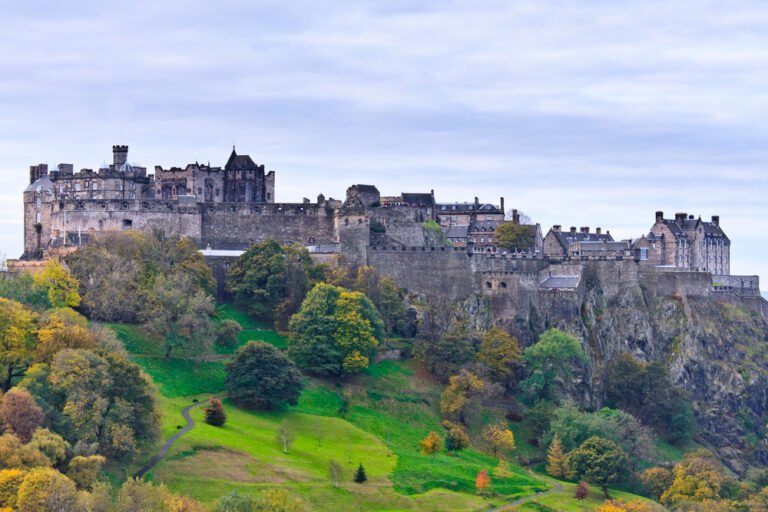 18 Famous Fortresses Around the World That Shaped History - The Modern ...