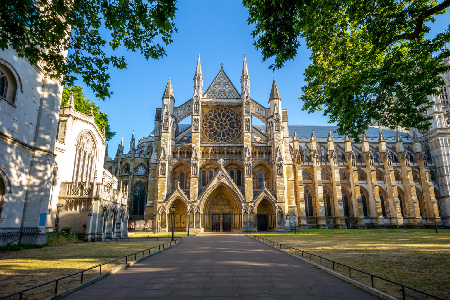 16 Stunning European Churches That Redefine Architectural Masterpieces ...