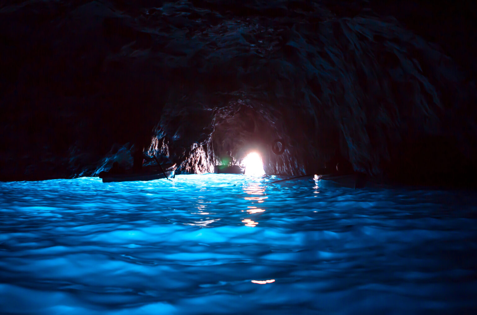 15 Secrets of the Blue Grotto in Capri You Need to Know - The Modern ...