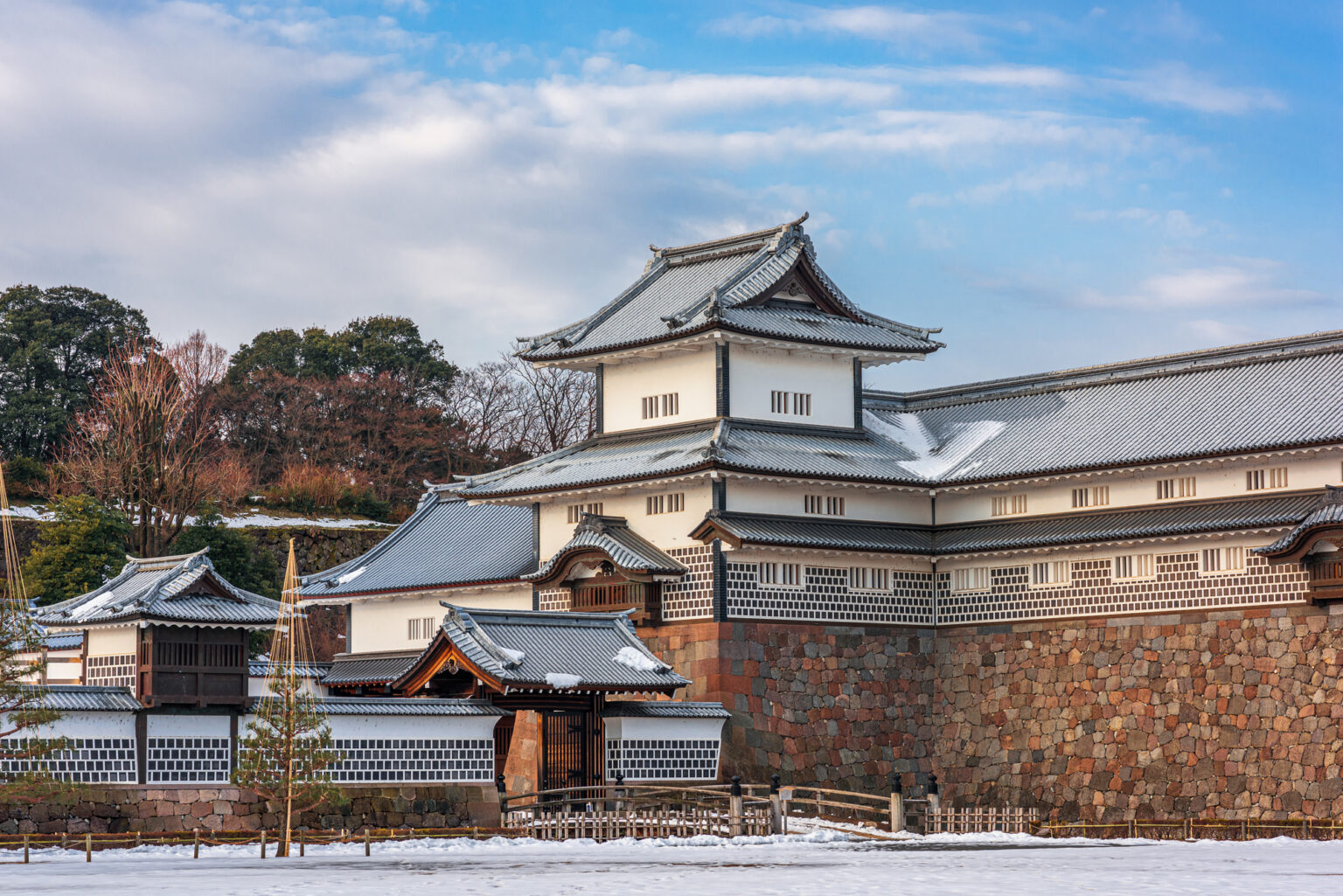 15 Japanese Castles So Beautiful, They Could Be Straight Out of a ...