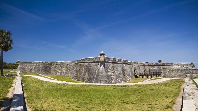 18 Famous Fortresses Around the World That Shaped History - The Modern ...